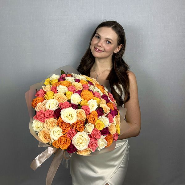 101 роза: купить в Москве недорогие букеты из 101 розы с доставкой, цены
